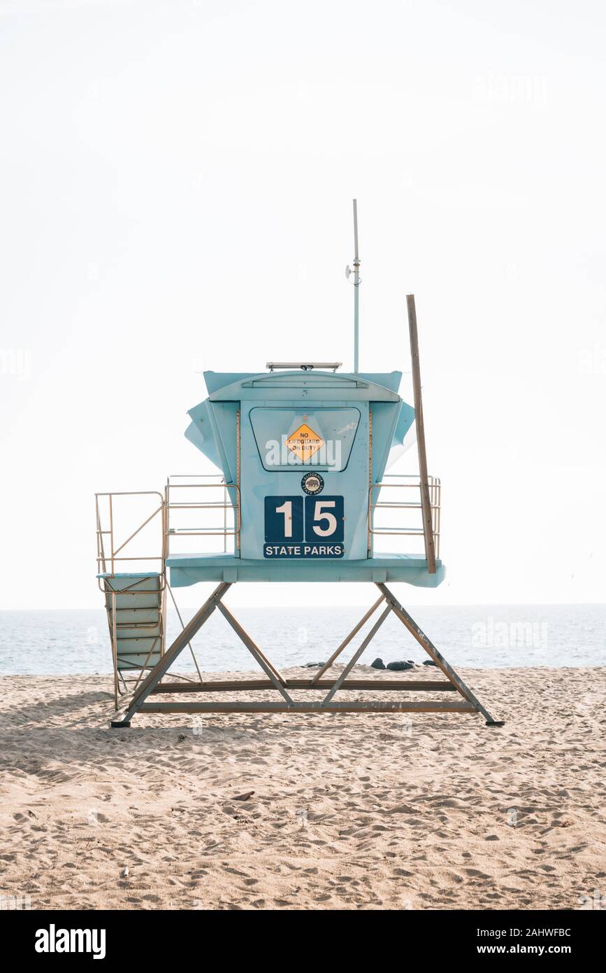 Lifeguard stand on the beach in Malibu, California Stock Photo - Alamy