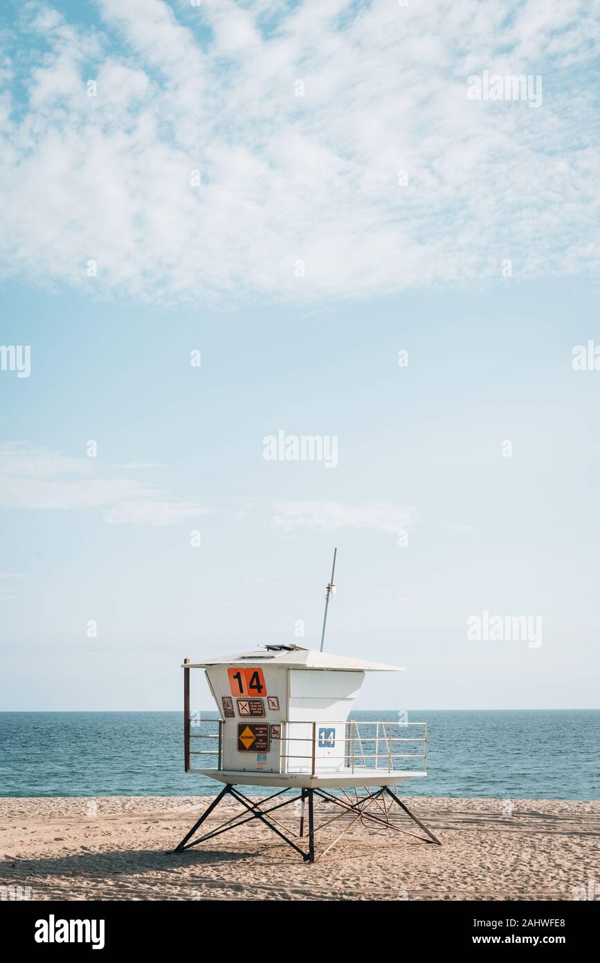 Lifeguard stand on the beach, in Malibu, California Stock Photo - Alamy