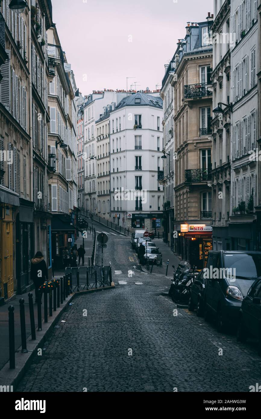 A street scene in Paris, France Stock Photo - Alamy