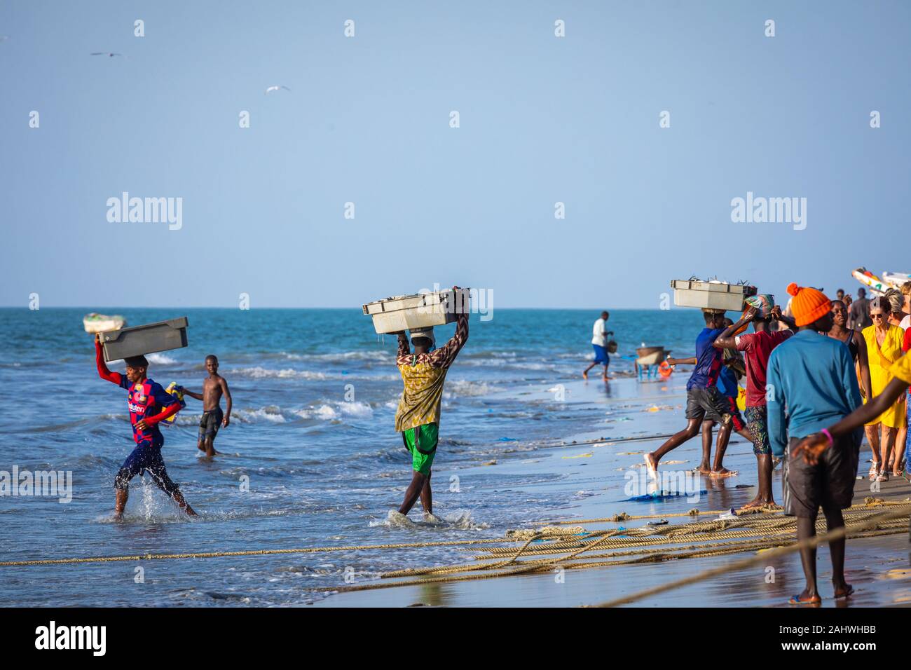 African banjul carrying gambia africa hi-res stock photography and ...