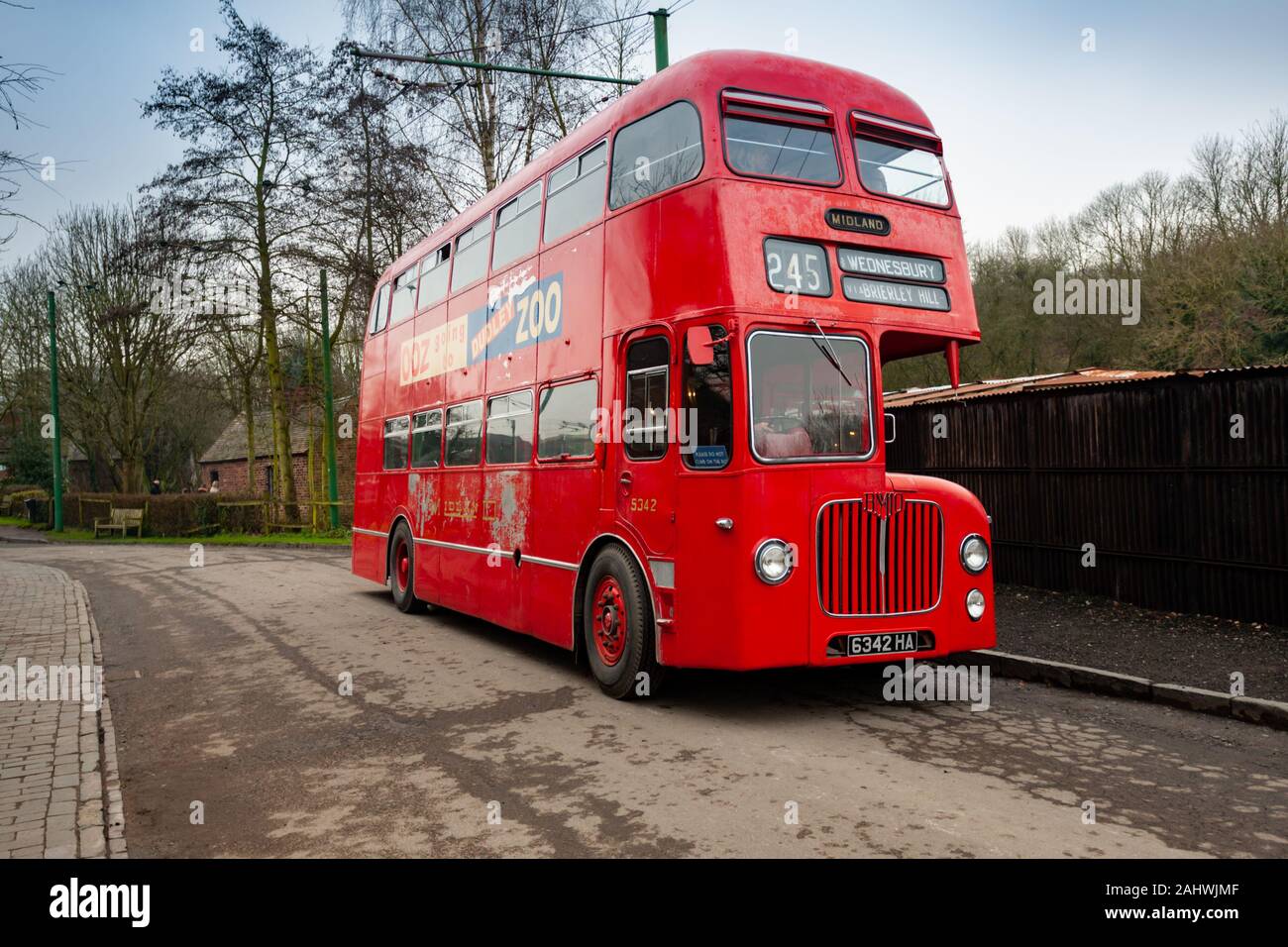Double decker bus 1950s hi-res stock photography and images - Alamy