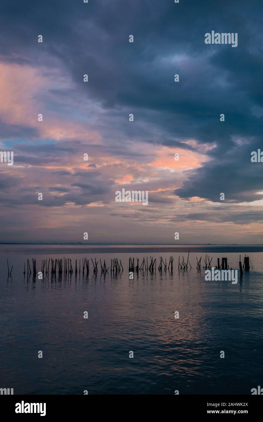 Sunset over Manila Bay in Ermita, Manila, The Philippines Stock Photo ...