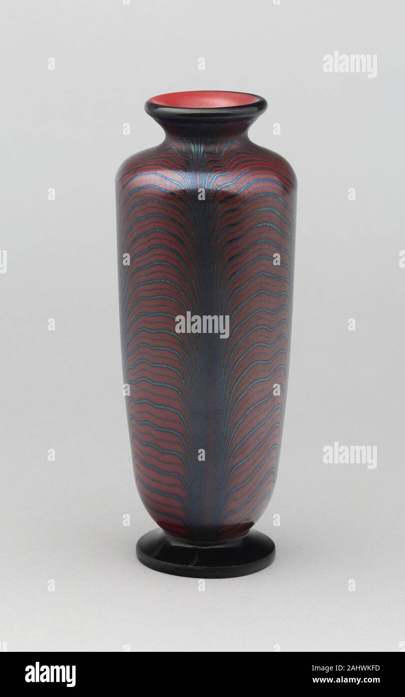 Tiffany 1900 hi-res stock photography and images - Alamy