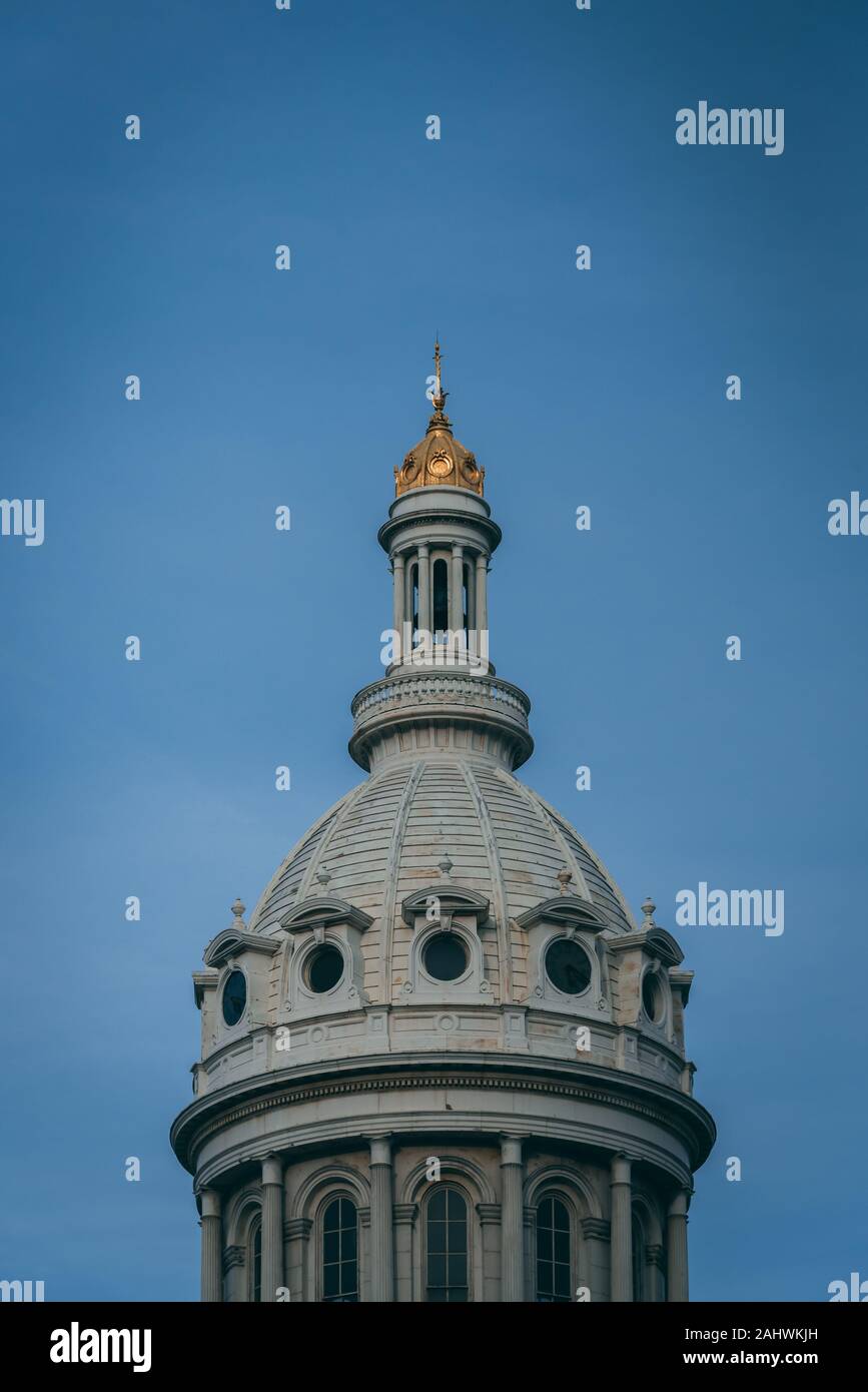 Baltimore dome city hall hi-res stock photography and images - Alamy