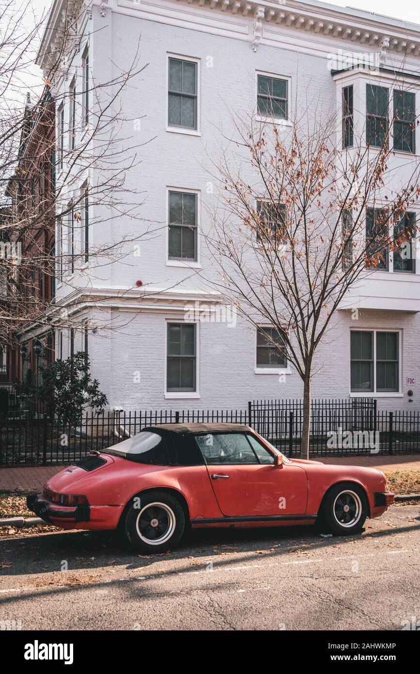 Old red Porsche in Capitol Hill, Washington, DC Stock Photo - Alamy