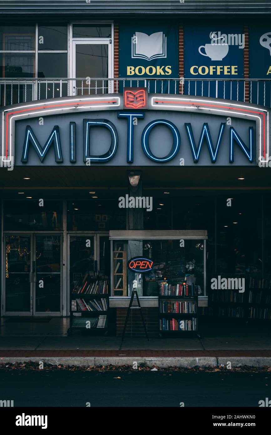The Midtown Scholar Bookstore neon sign in Midtown Harrisburg ...