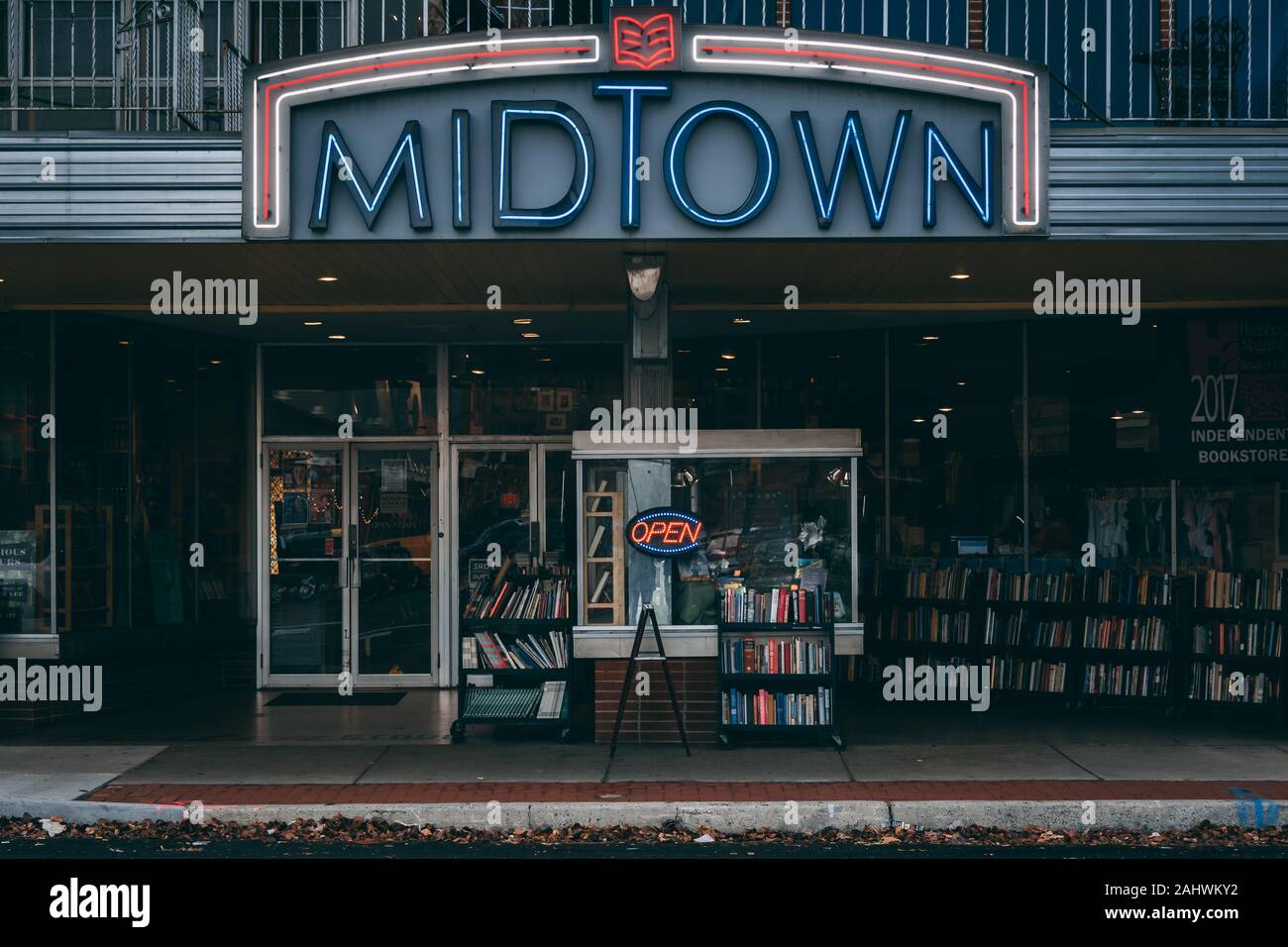 The Midtown Scholar Bookstore neon sign in Midtown Harrisburg ...