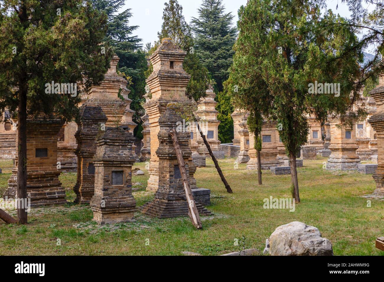 Shaolin monastery hi-res stock photography and images - Alamy