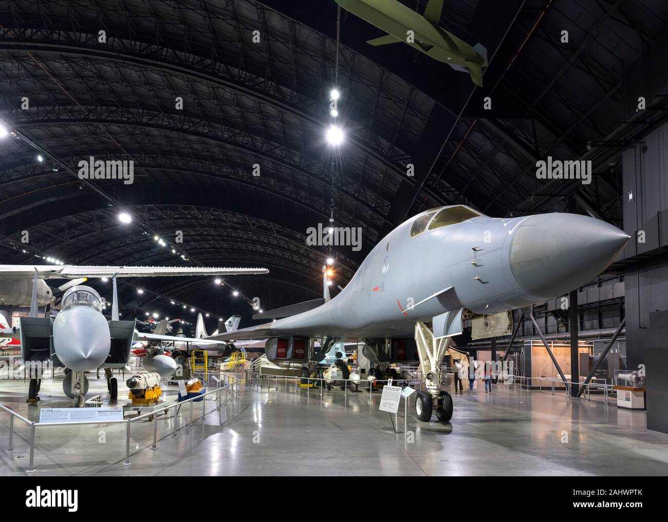 Boeing b1b hi-res stock photography and images - Alamy