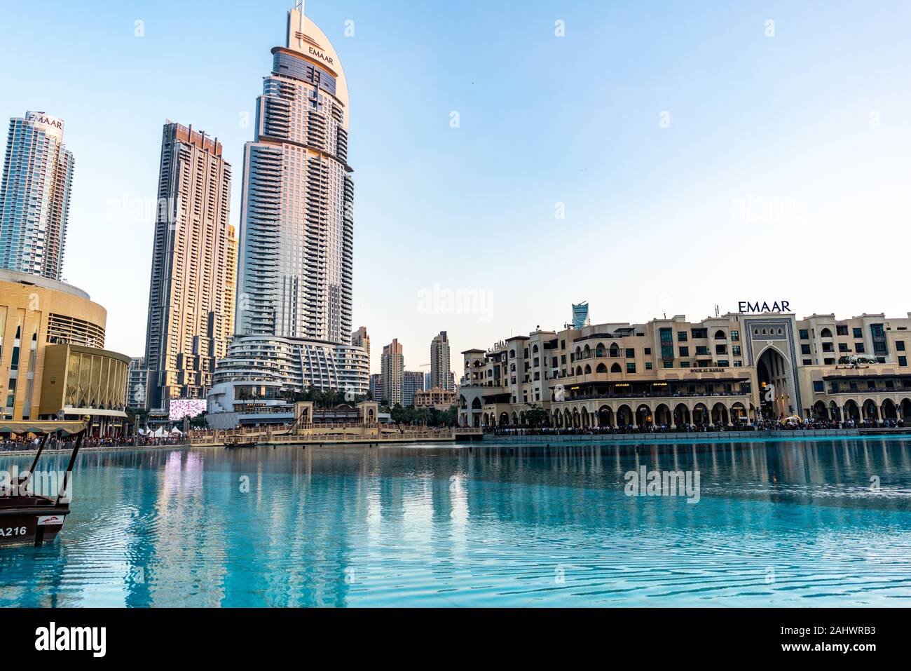 Downtown Dubai landmarks and tourist attractions - The Dubai Mall and ...
