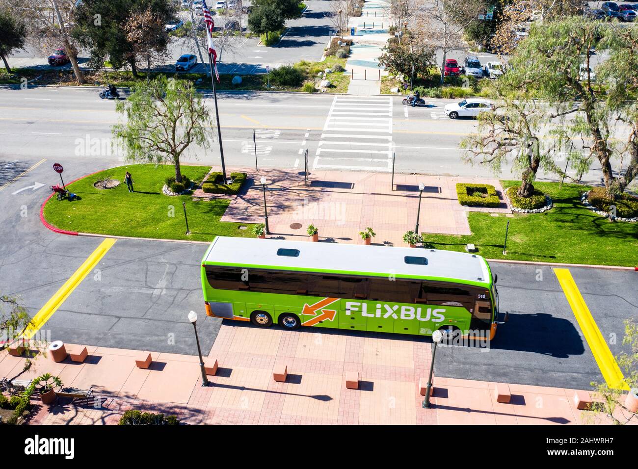 FlixBus green Passenger Bus, Los Angeles California. Intercity travel ...