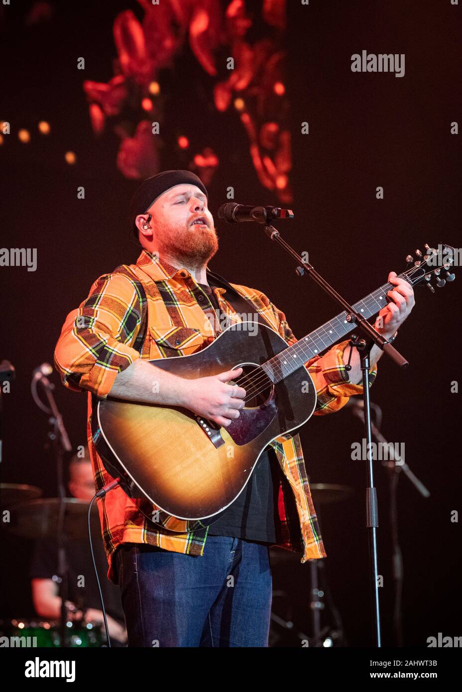 Tom Walker entertains a sold out the 2019 Hits Live event in Manchester ...