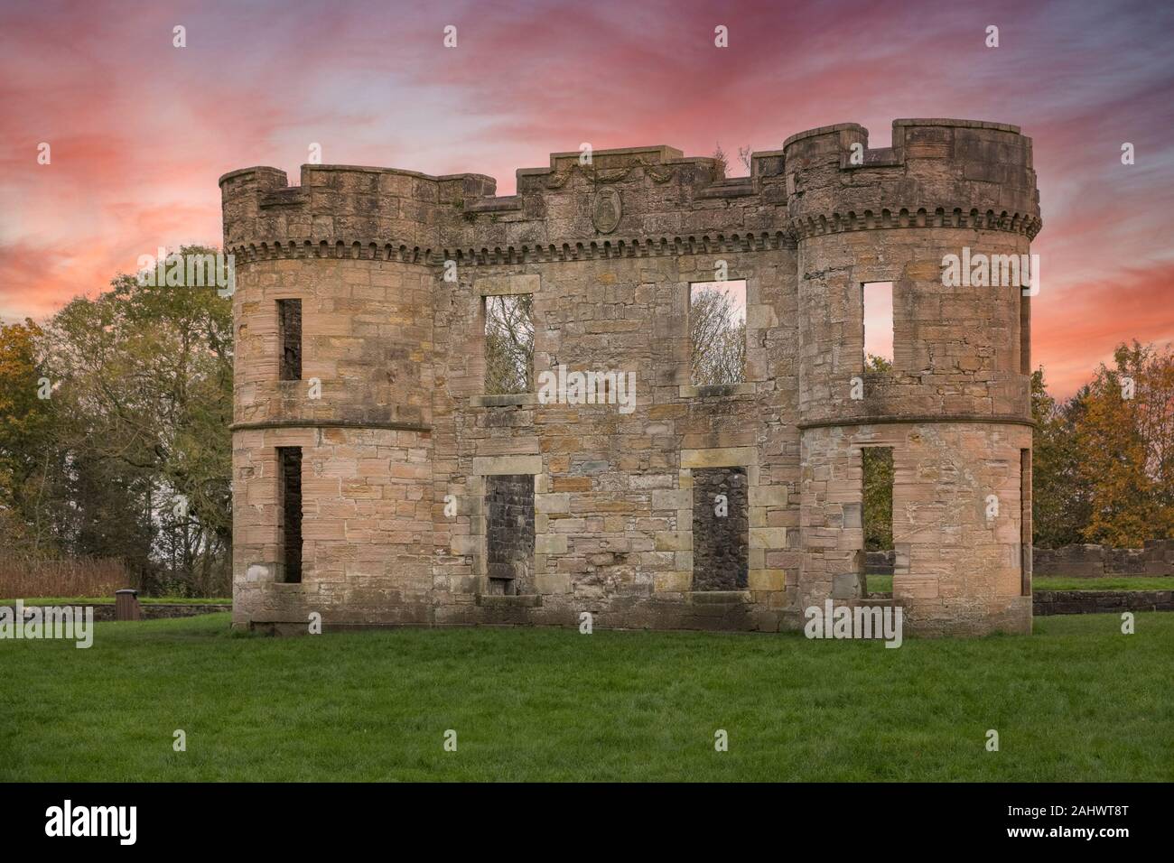 Eglinton castle hi-res stock photography and images - Alamy