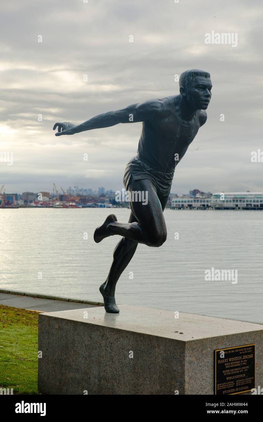 Track runner statue hi-res stock photography and images - Alamy
