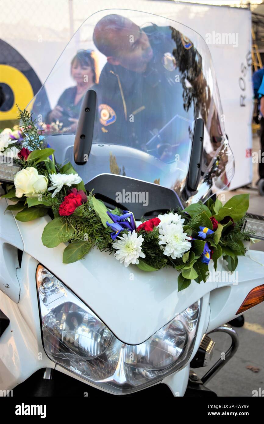 Pasadena police motorcycle patrolling Rose Parade features red, white ...