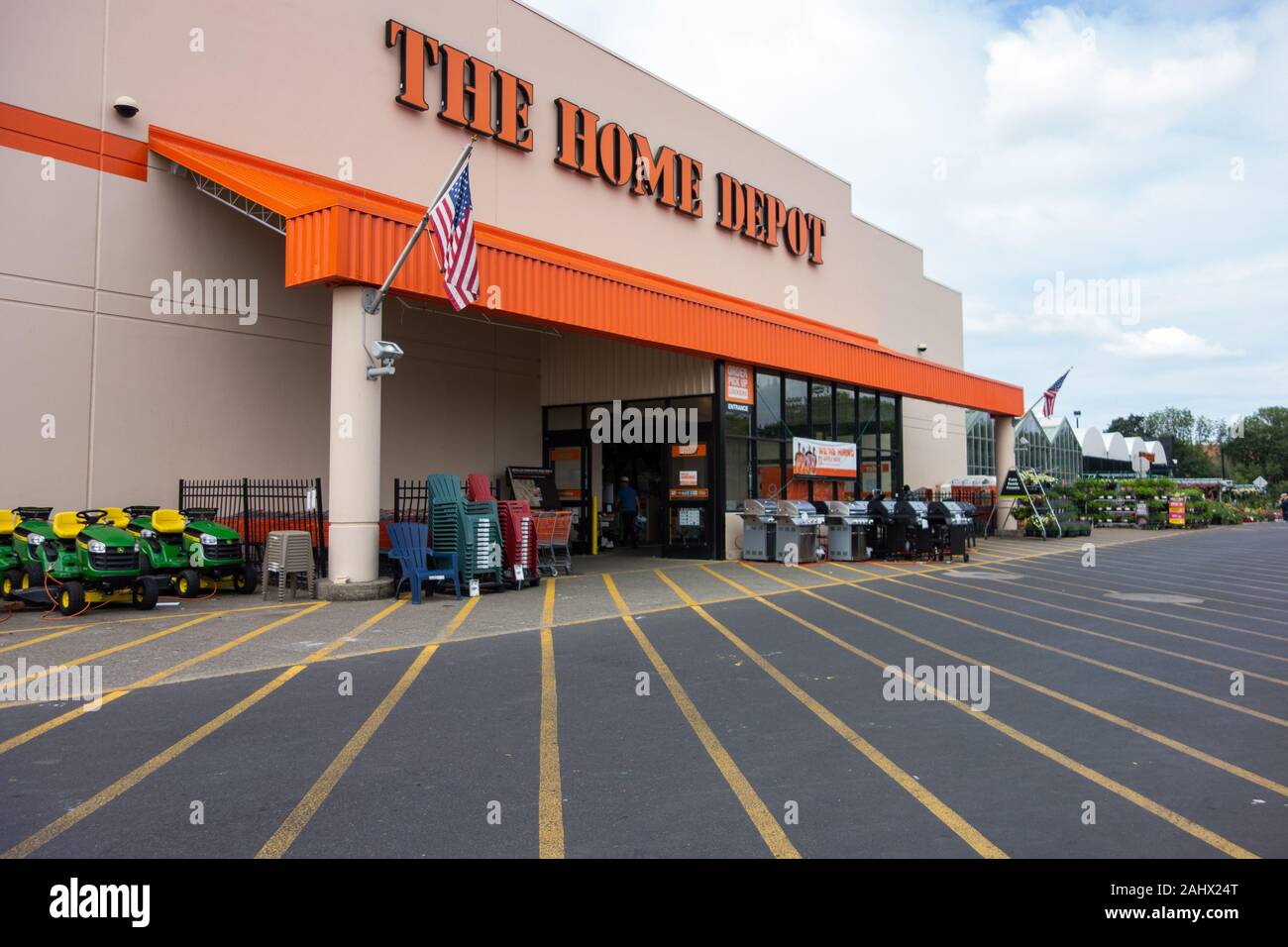 The Home Depot Plants Hi res Stock Photography And Images Alamy