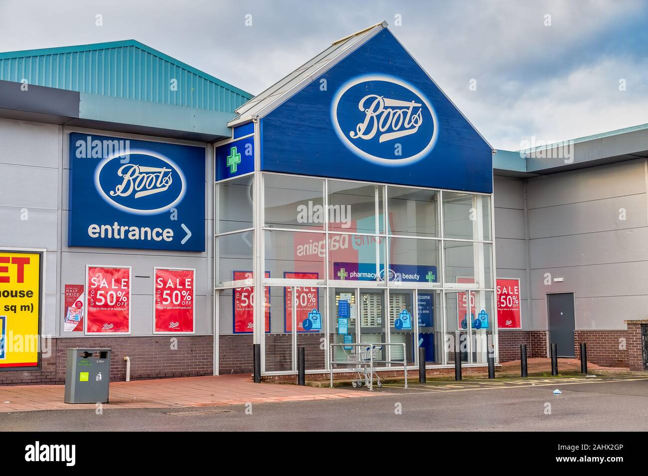 Boots store facade entrance hi-res stock photography and images - Alamy
