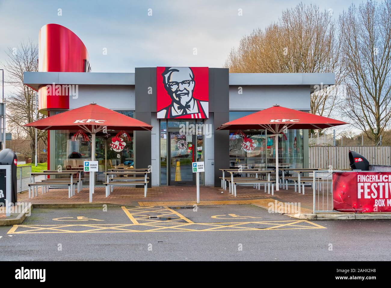 Kfc store front hi-res stock photography and images - Alamy