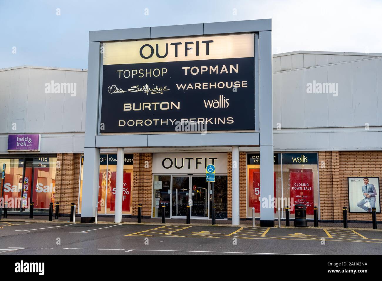 CHESTER, UNITED KINGDOM - DECEMBER 25th, 2019: Outfit clothes store ...