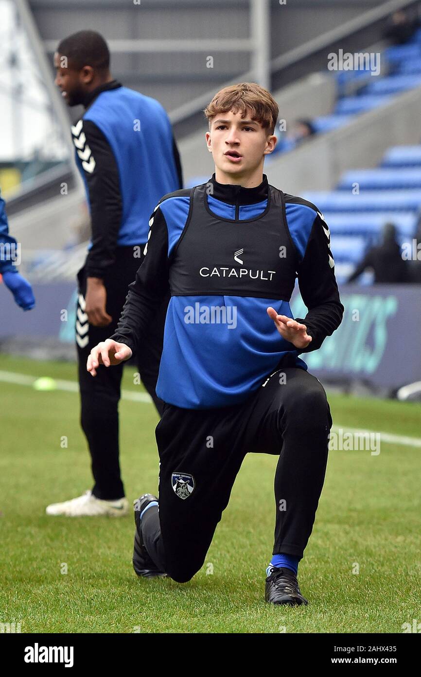 Oldham, UK. 01st Jan, 2020. OLDHAM, ENGLAND - JANUARY 1ST Zak Emmerson ...