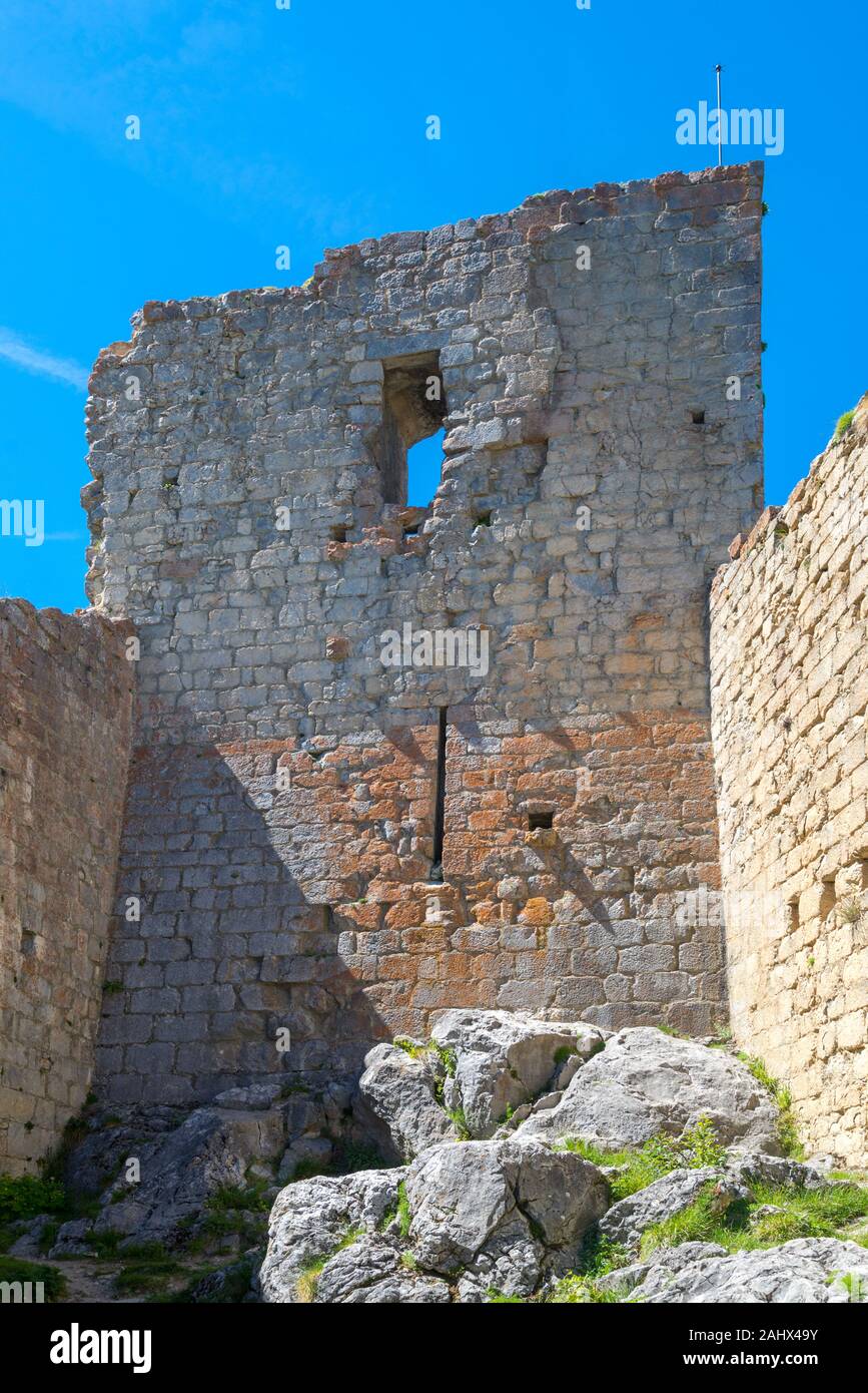 Ruins of fortress Montsegur from inside out Stock Photo - Alamy
