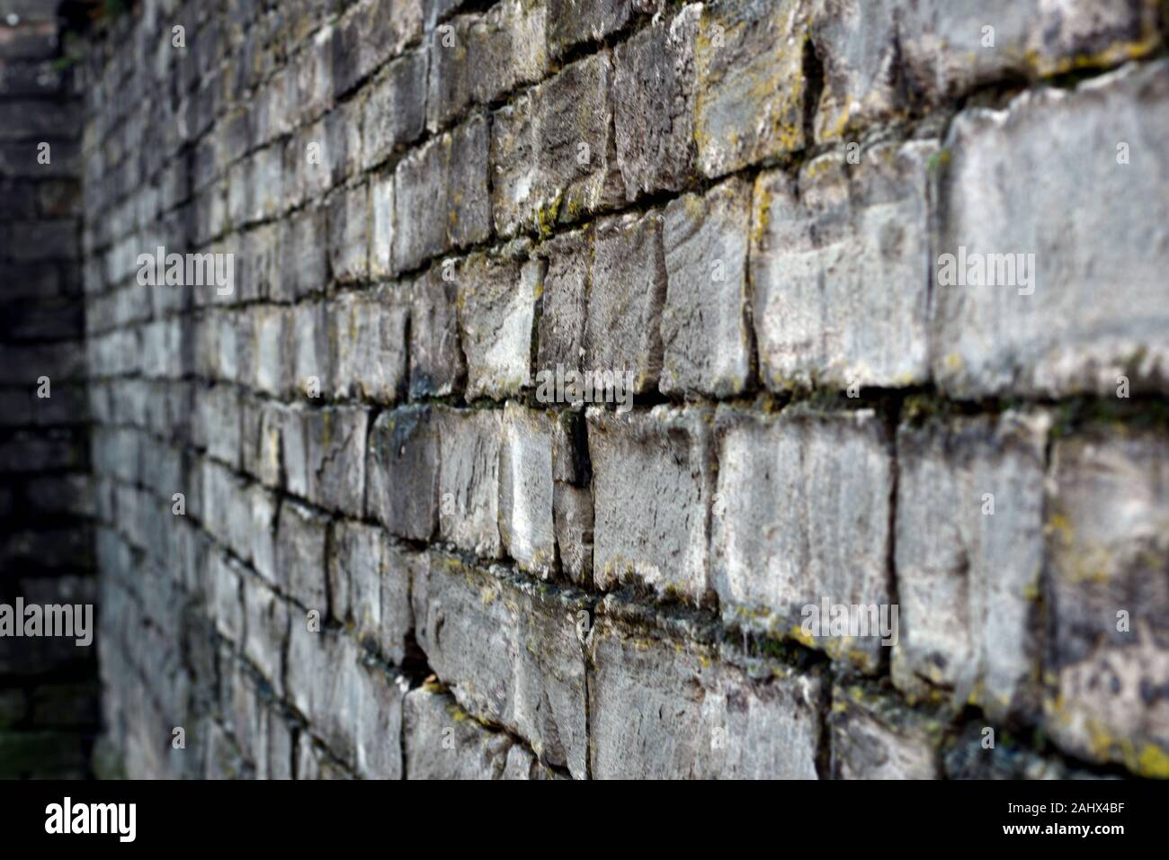 Grey brick wall texture hi-res stock photography and images - Alamy
