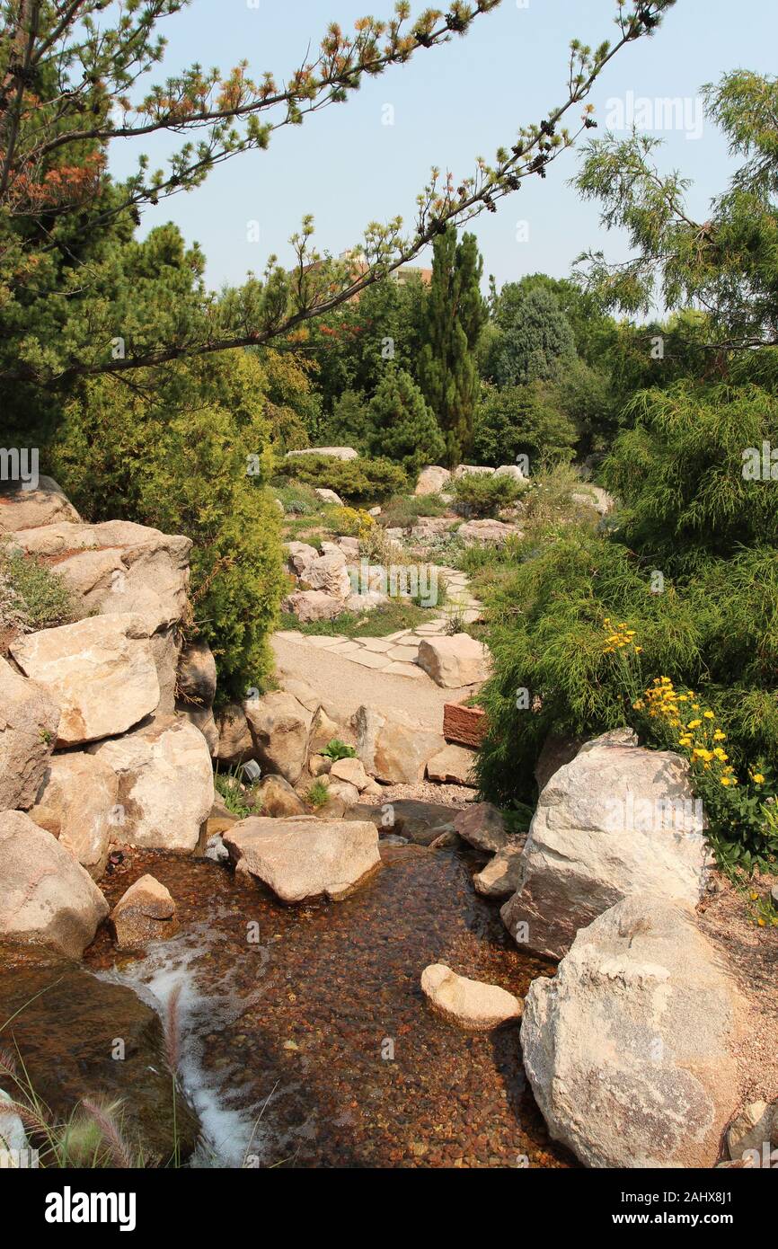 Next to a walking path hi-res stock photography and images - Alamy