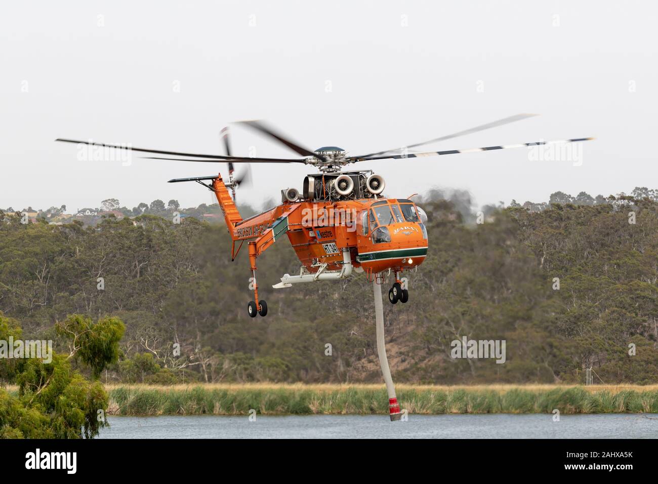 Crane off load hi-res stock photography and images - Alamy