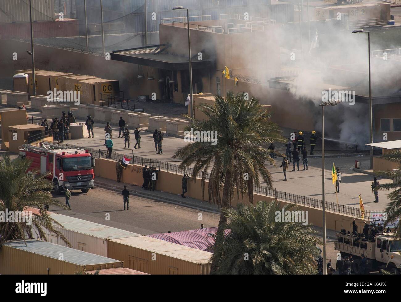 Baghdad, Iraq. 01 January, 2020. Groups of violent protesters from the ...