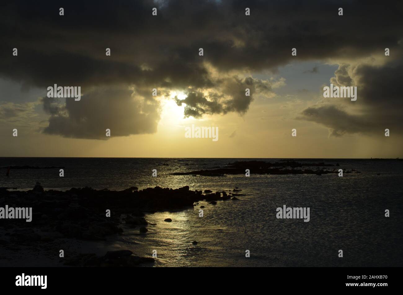 Aruba sunset hi-res stock photography and images - Alamy