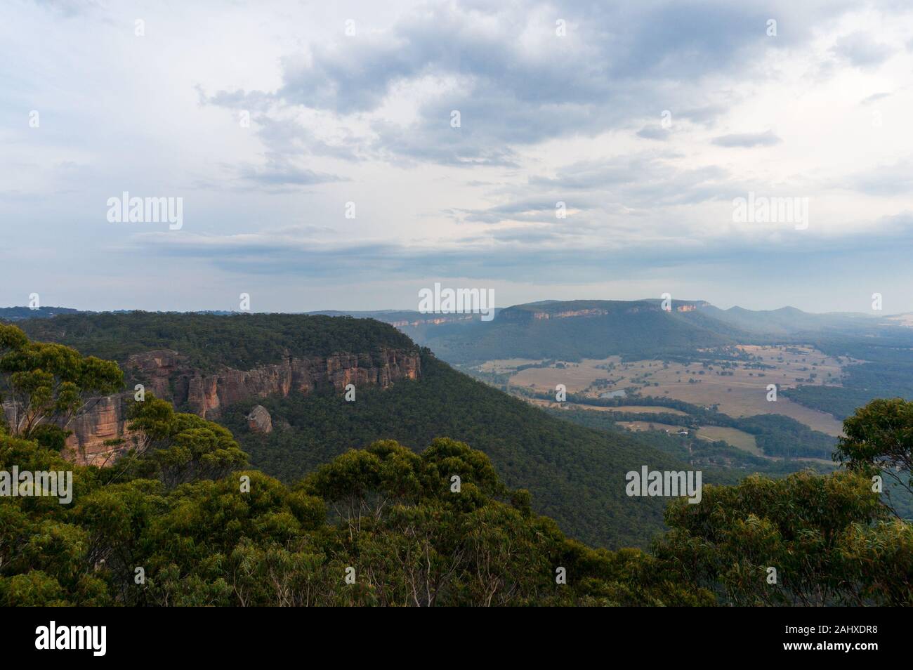 Australian Blue Mountains national Park panoramic view. Nature ...