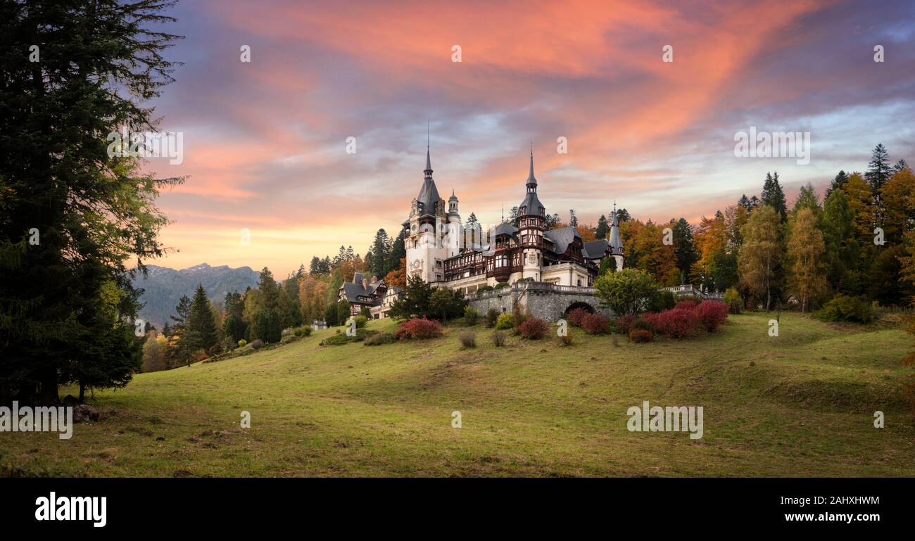 Royal castle sinaia hi-res stock photography and images - Alamy