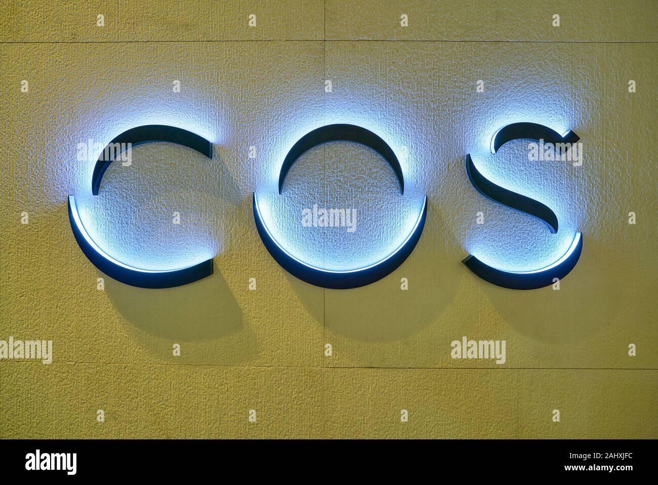 Cos symbol hi-res stock photography and images - Alamy