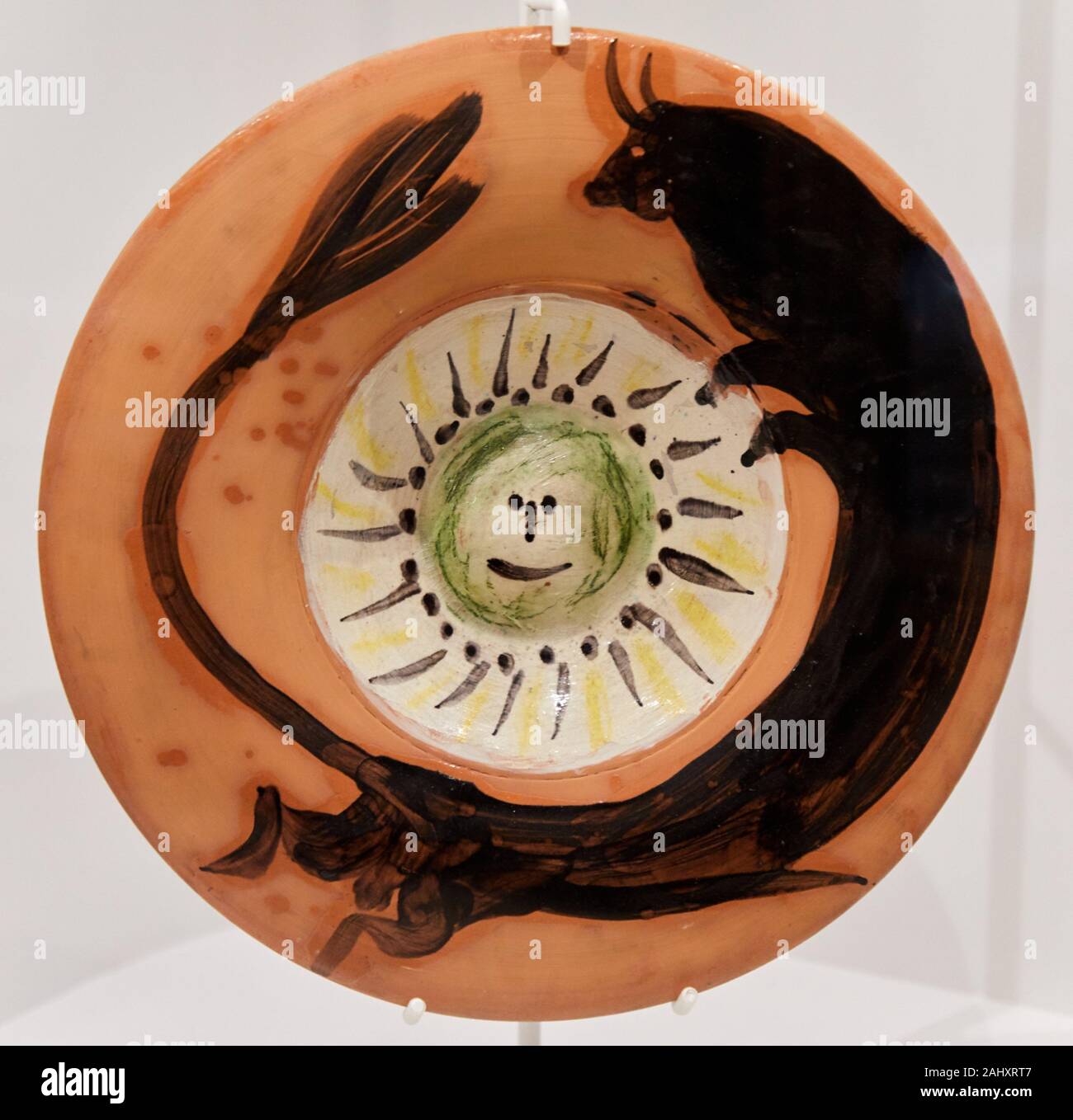 Ceramic sun art hi-res stock photography and images - Alamy