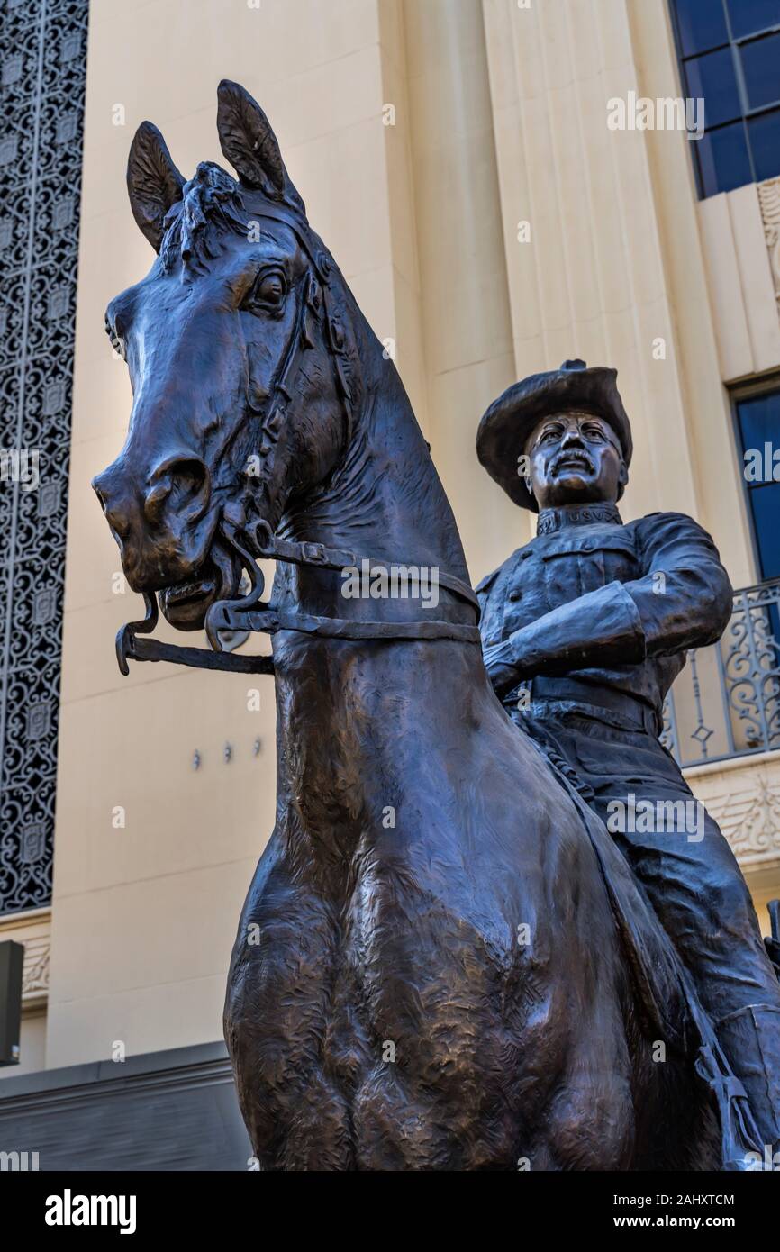 Theodore roosevelt rough rider statue hi-res stock photography and ...