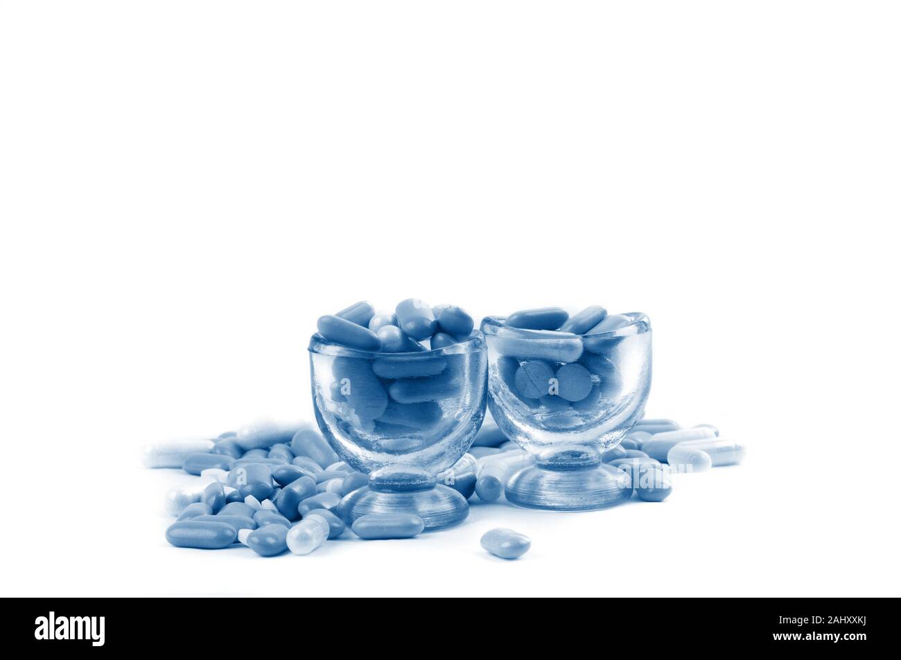 Drugs tablets on white background Stock Photo - Alamy