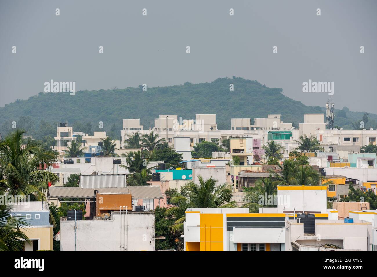 Slum chennai hi-res stock photography and images - Alamy