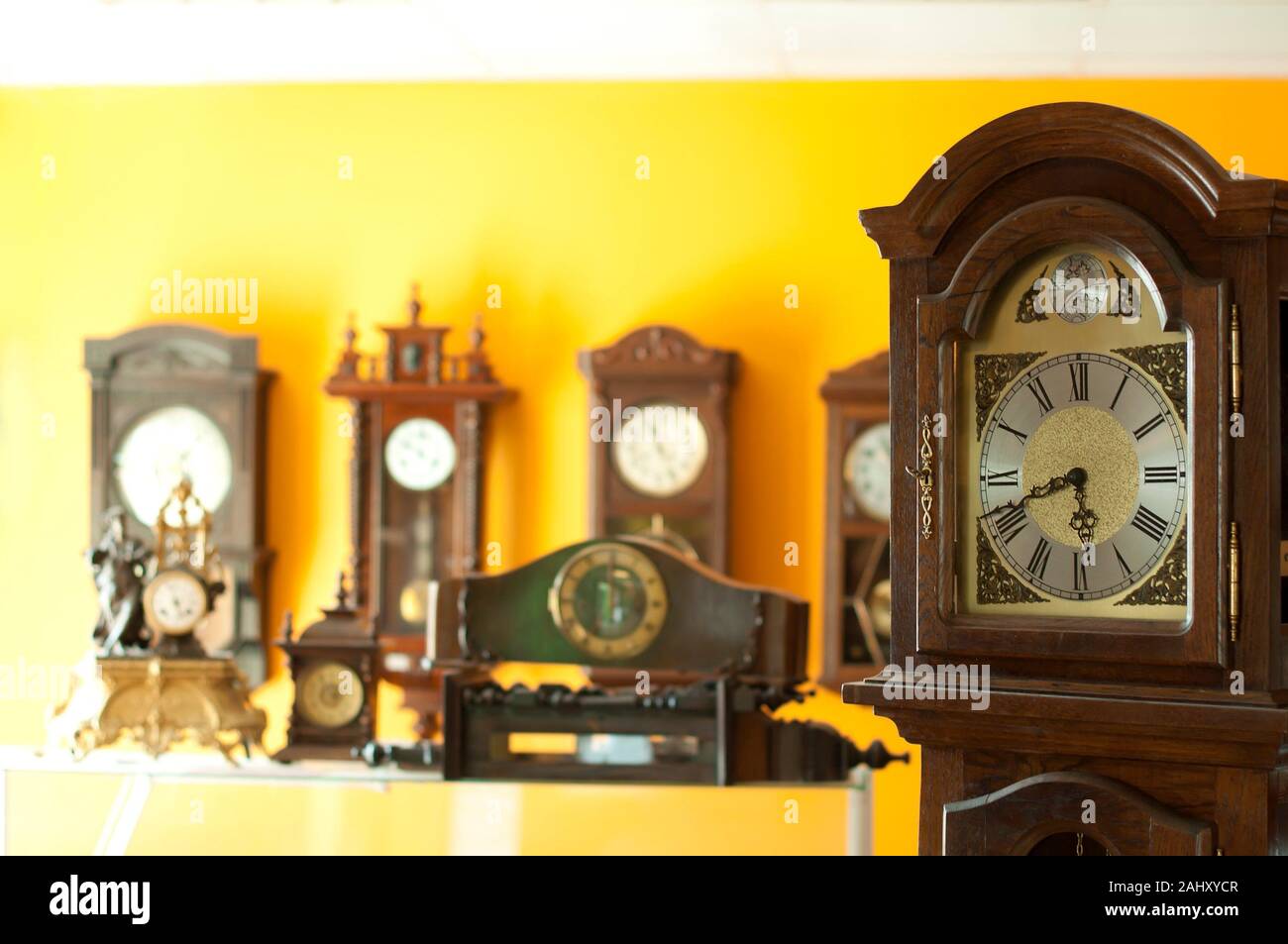 Antique Clocks High Resolution Stock Photography and Images - Alamy