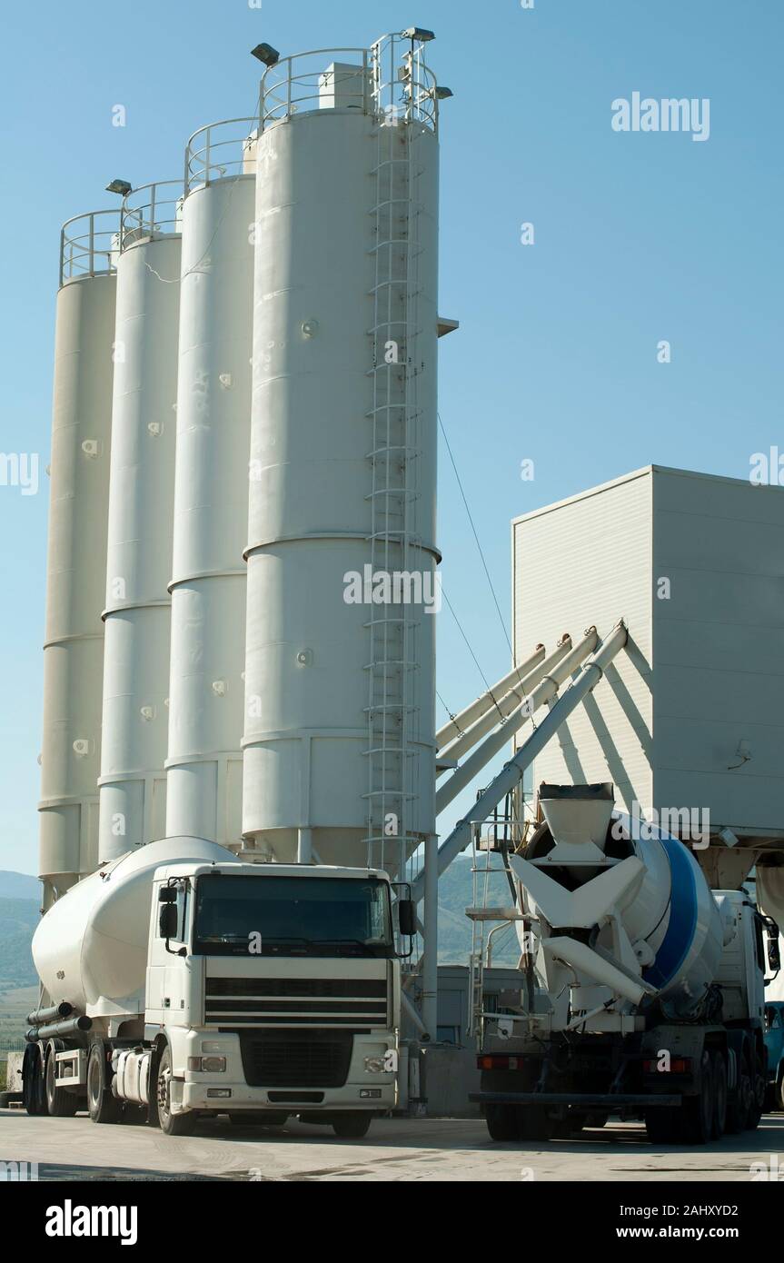 Loading Silo Stock Photos & Loading Silo Stock Images - Alamy
