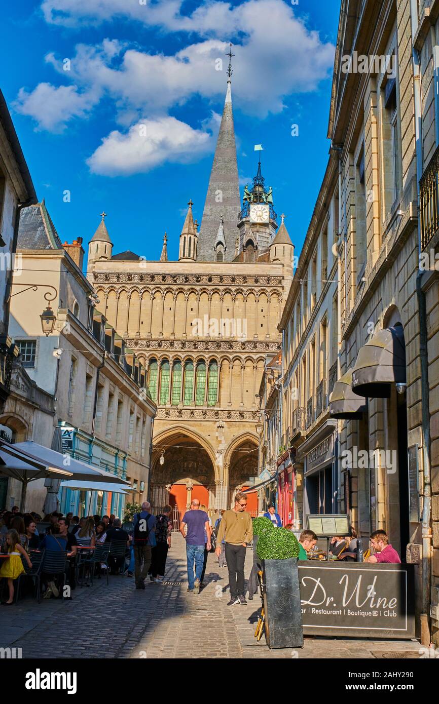France, Burgundy, Côte-d'Or, Dijon, Unesco world heritage site, Notre ...