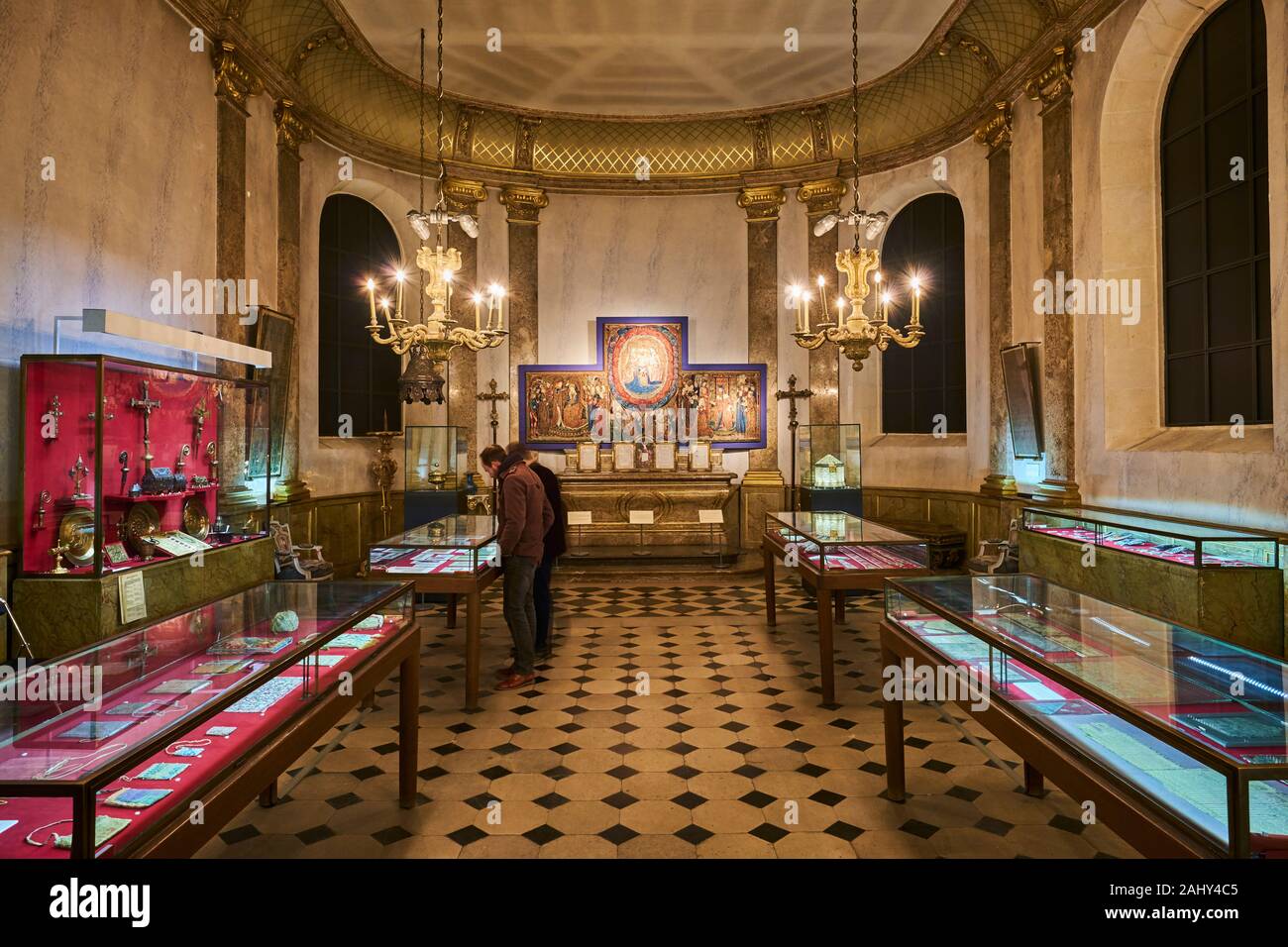 Cathedral museum and treasure hi-res stock photography and images - Alamy