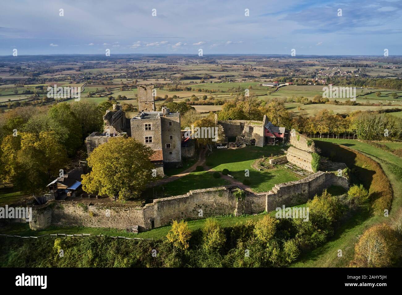 Precy sous thil hi-res stock photography and images - Alamy