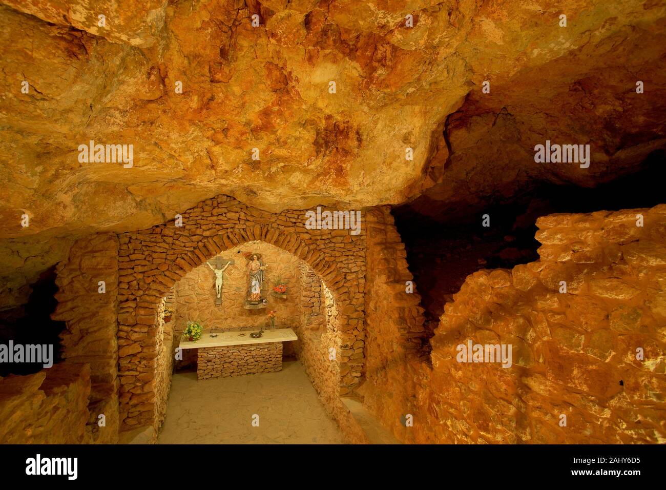 Cova santa hi-res stock photography and images - Alamy