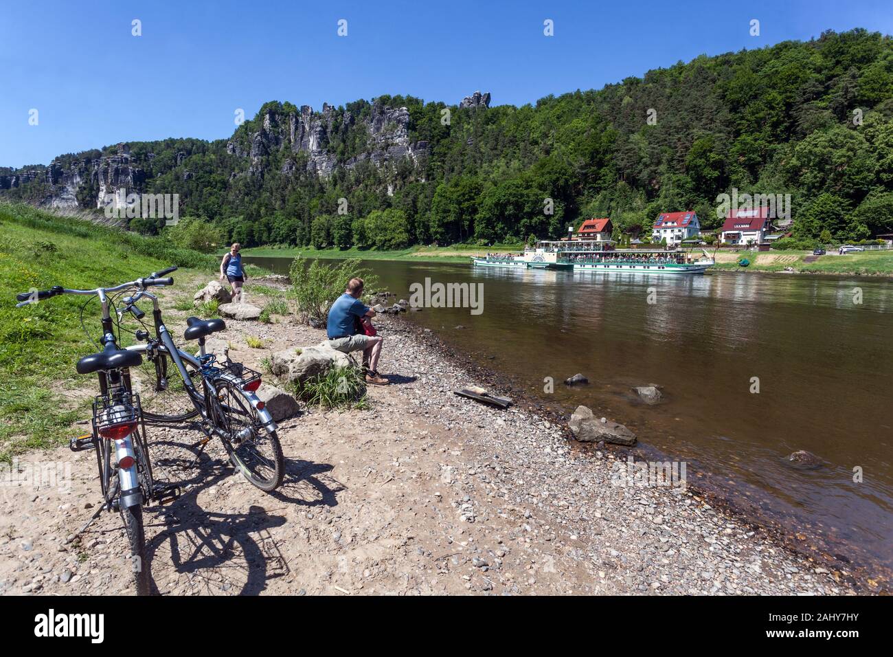 Elbe river cycling route hi-res stock photography and images - Alamy