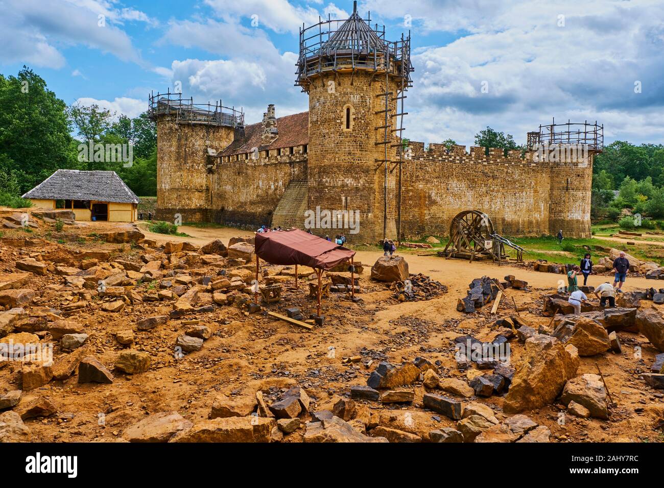 Guedelon castle hi-res stock photography and images - Alamy