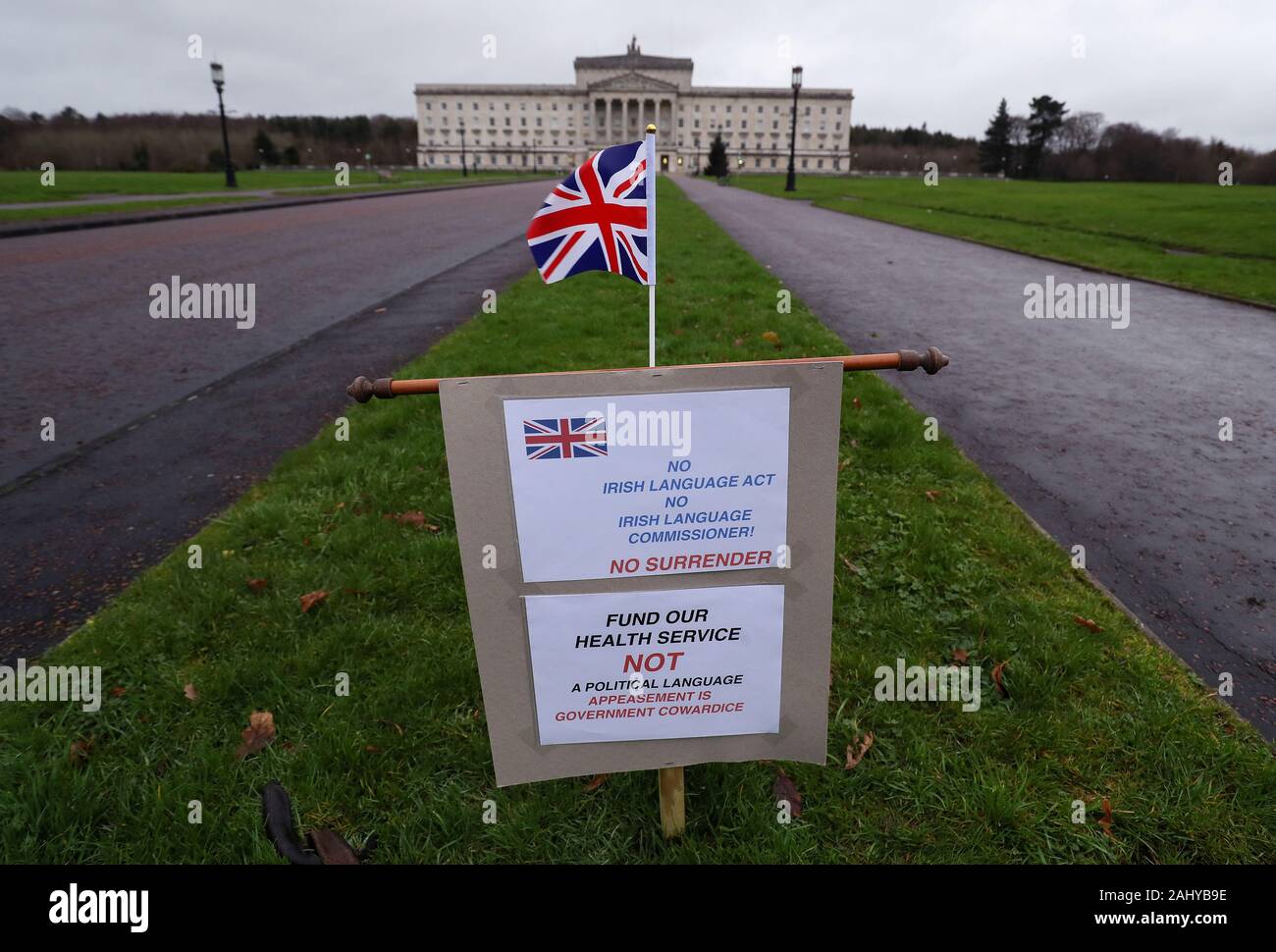 Irish sign language act hi-res stock photography and images - Alamy