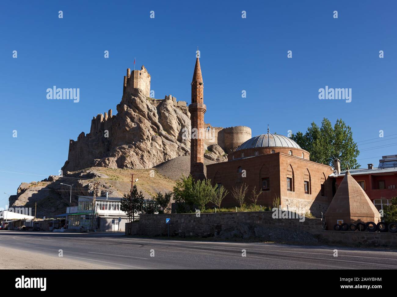 Hosap kalesi hi-res stock photography and images - Alamy