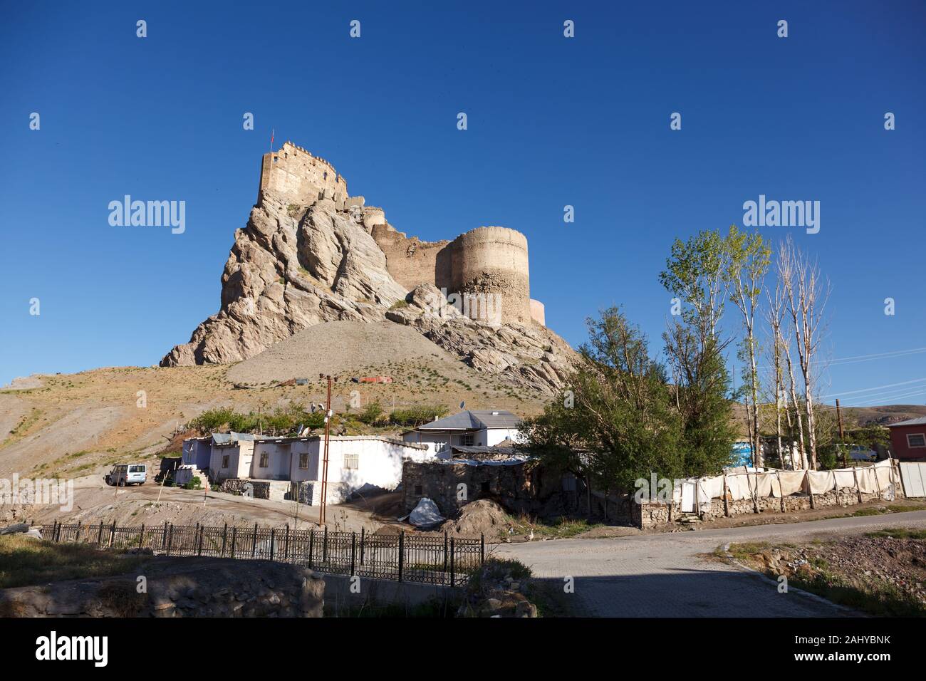 Hosap Kalesi High Resolution Stock Photography and Images - Alamy