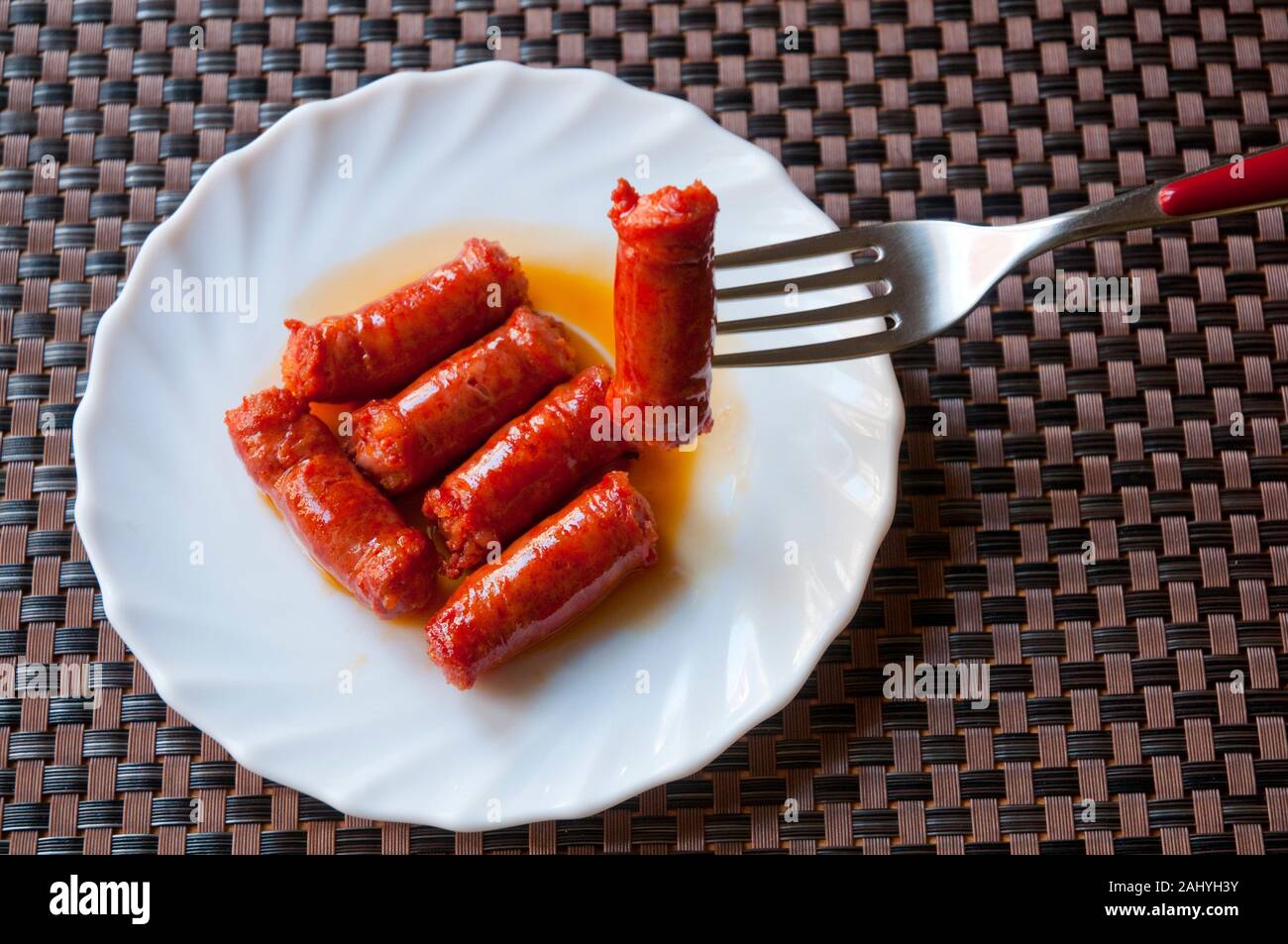 Dish serving hi-res stock photography and images - Alamy