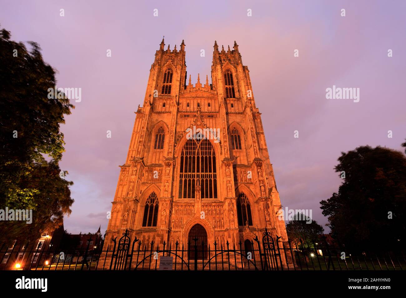 Beverley minster at night hi-res stock photography and images - Alamy